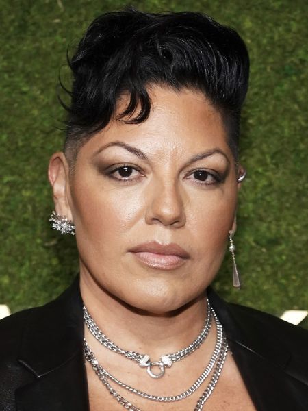 Does Sara Ramirez Have A Child/Daughter? Husband Ryan DeBolt - Is She ...